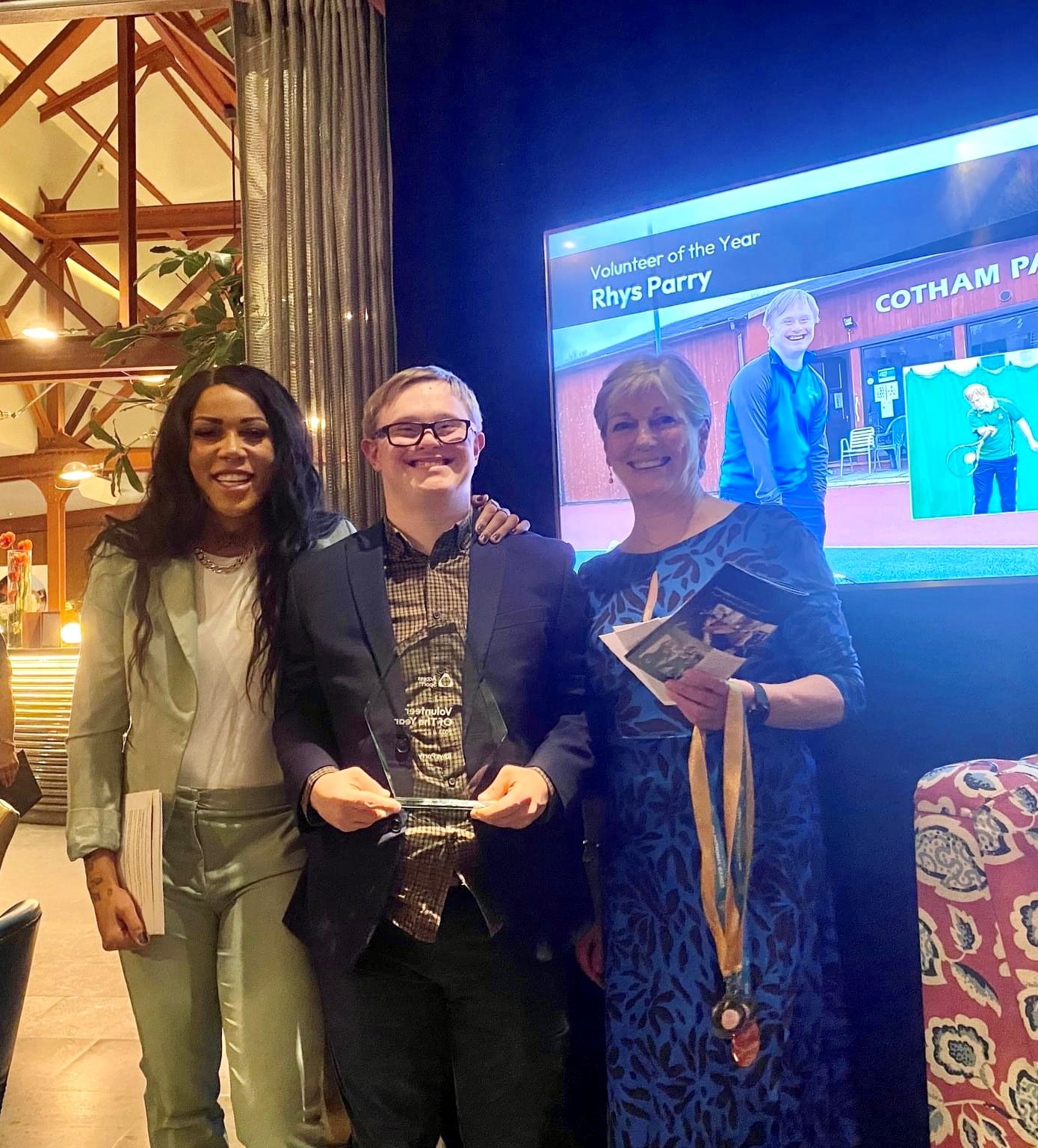 Rhys wins National Award | Avon Tennis